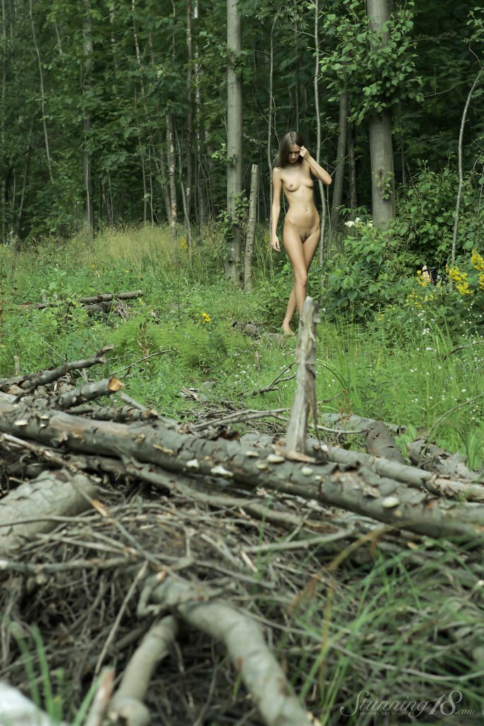 Tall Model Shows Off Her Slim Figure Outdoors 12 Photos